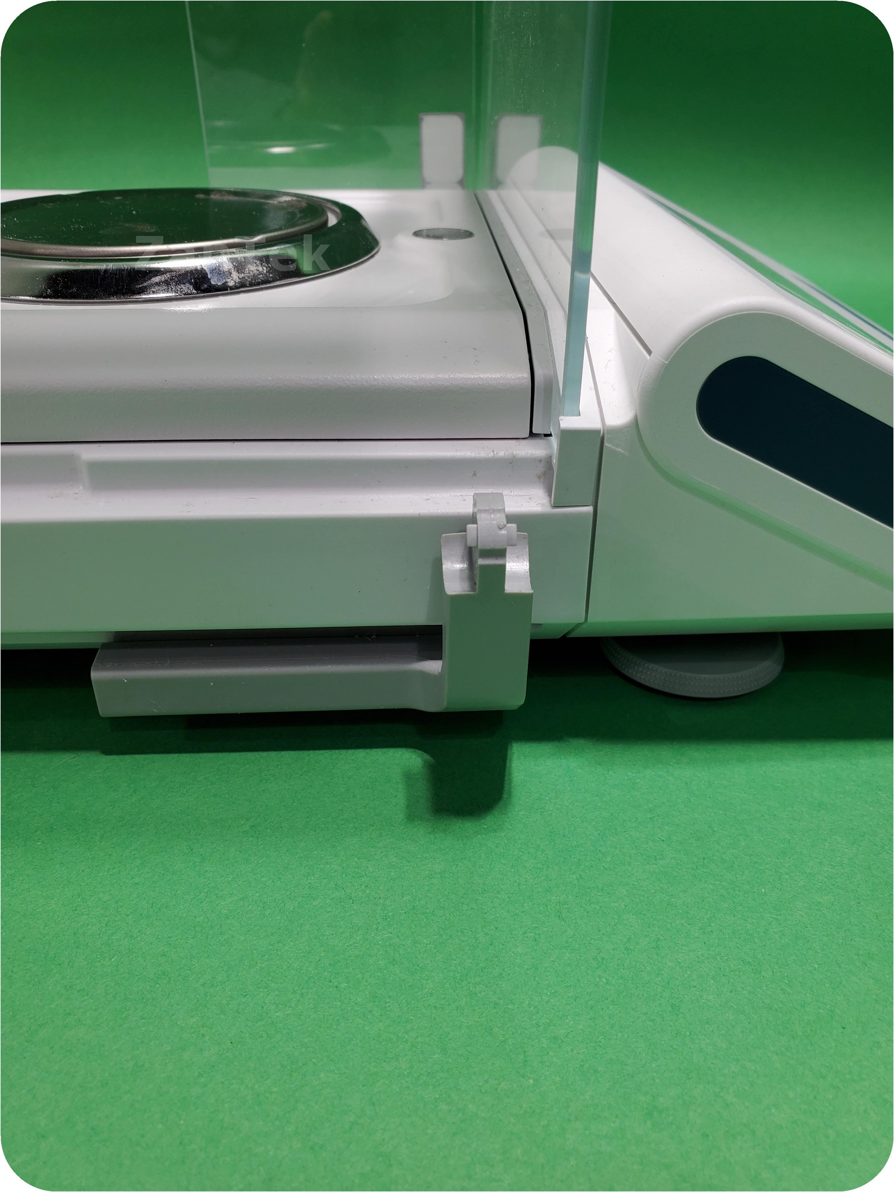 Zantek Medical - 296033-Mettler Toledo MS105DU Analytical Balance