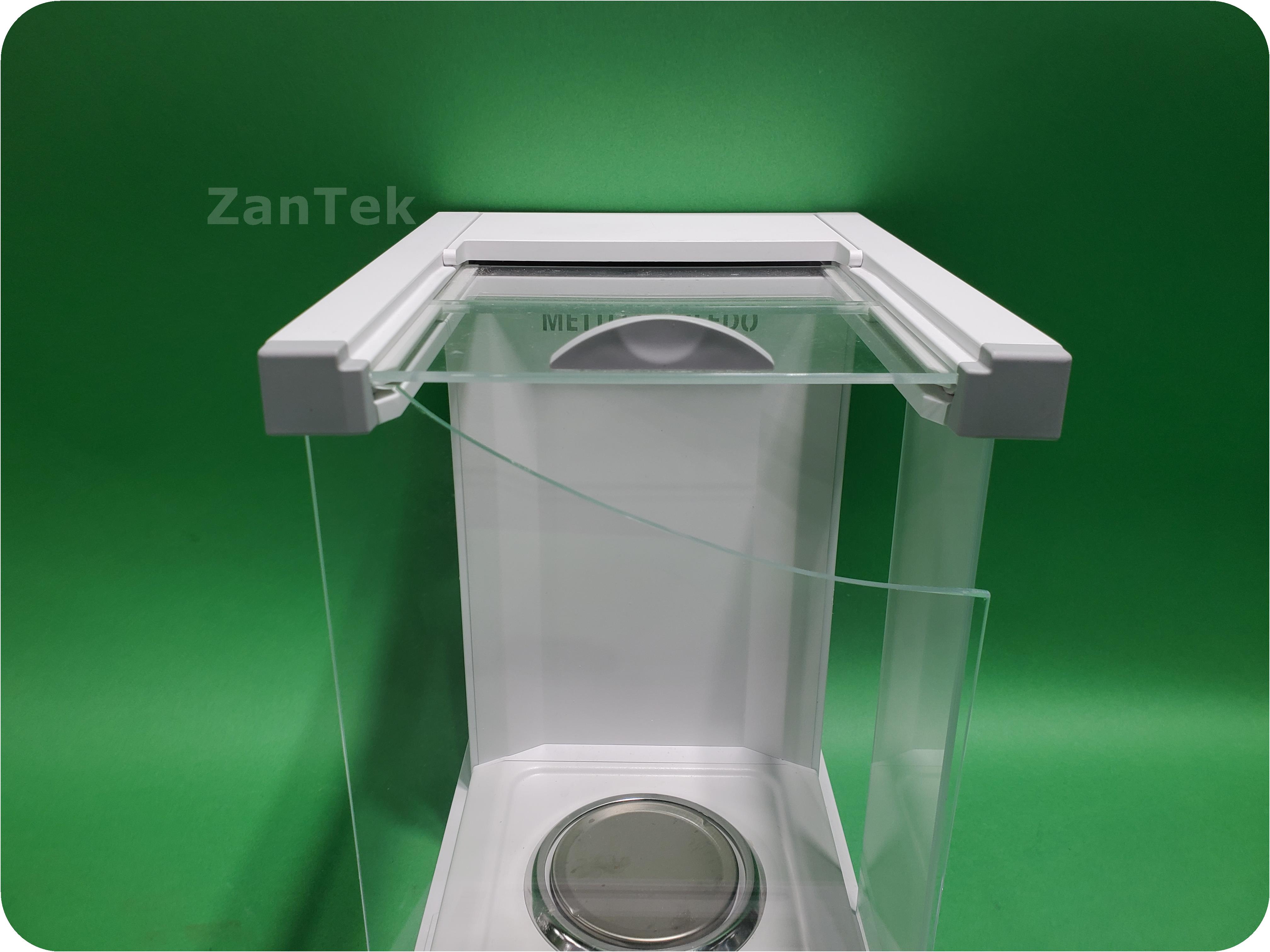 Zantek Medical - 296033-Mettler Toledo MS105DU Analytical Balance