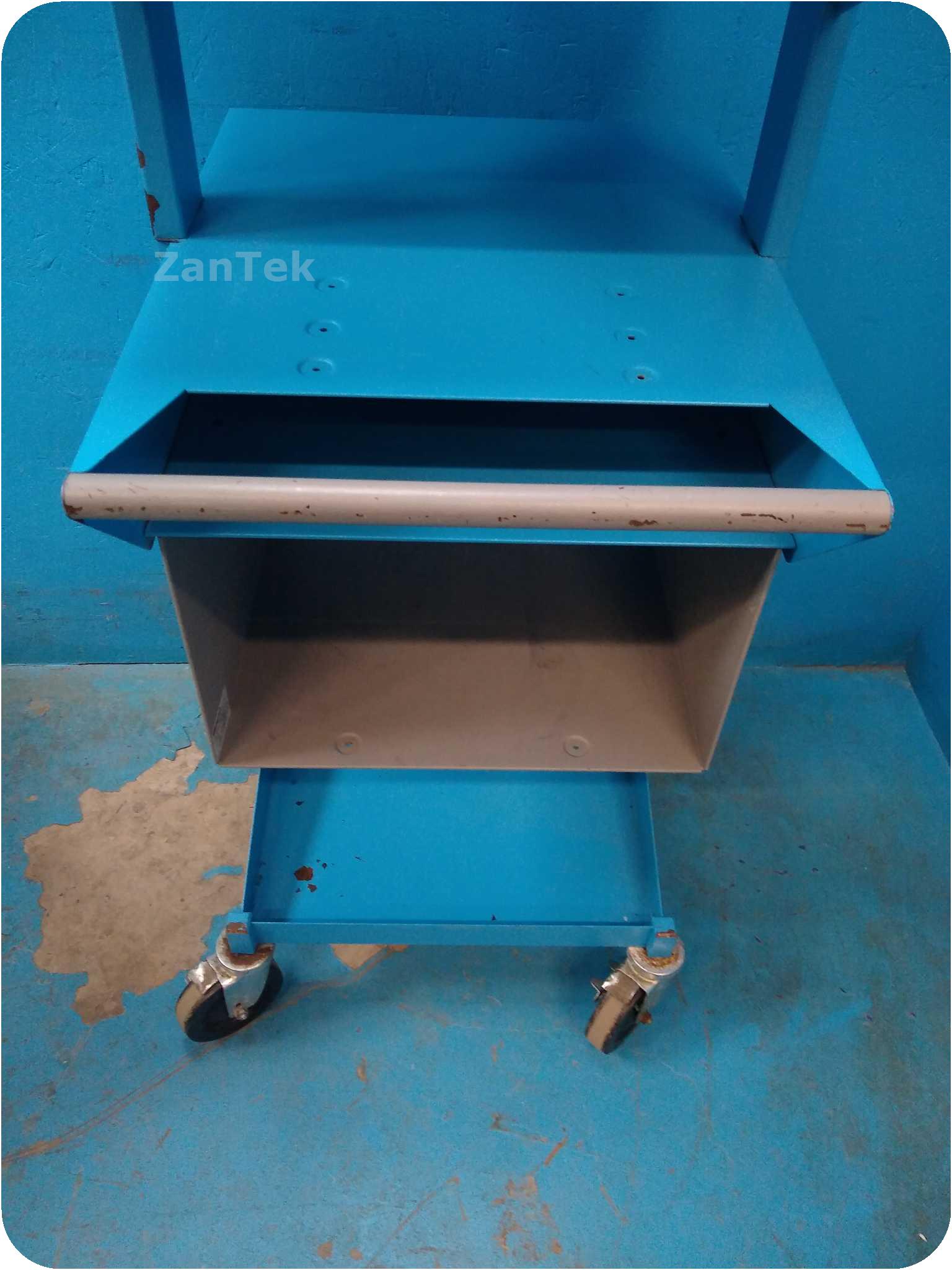 Zantek Medical - 305814-Valleylab UC8013 Universal Mounting Cart
