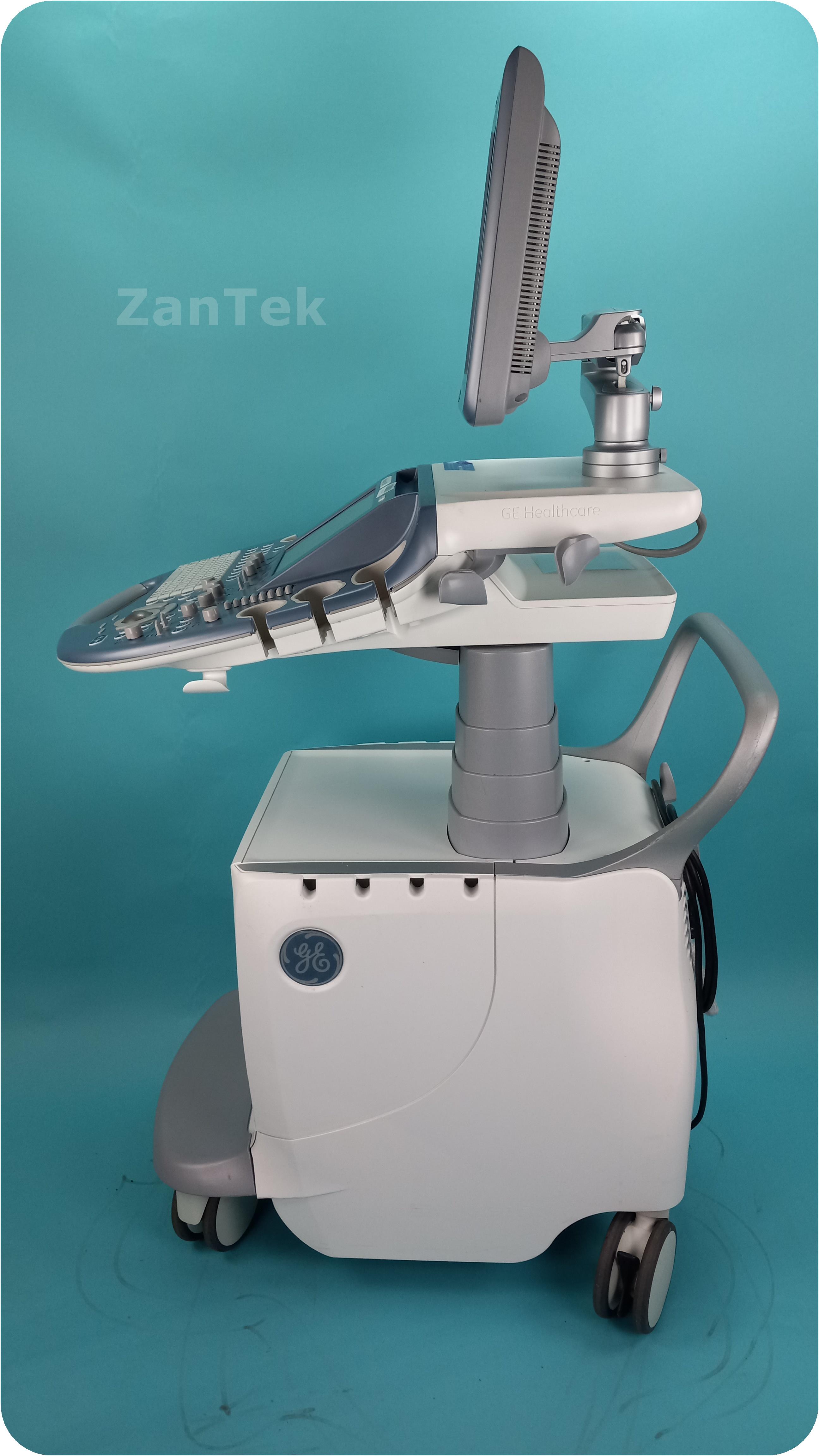 Zantek Medical - 307944-GE Voluson E8 Ultrasound System