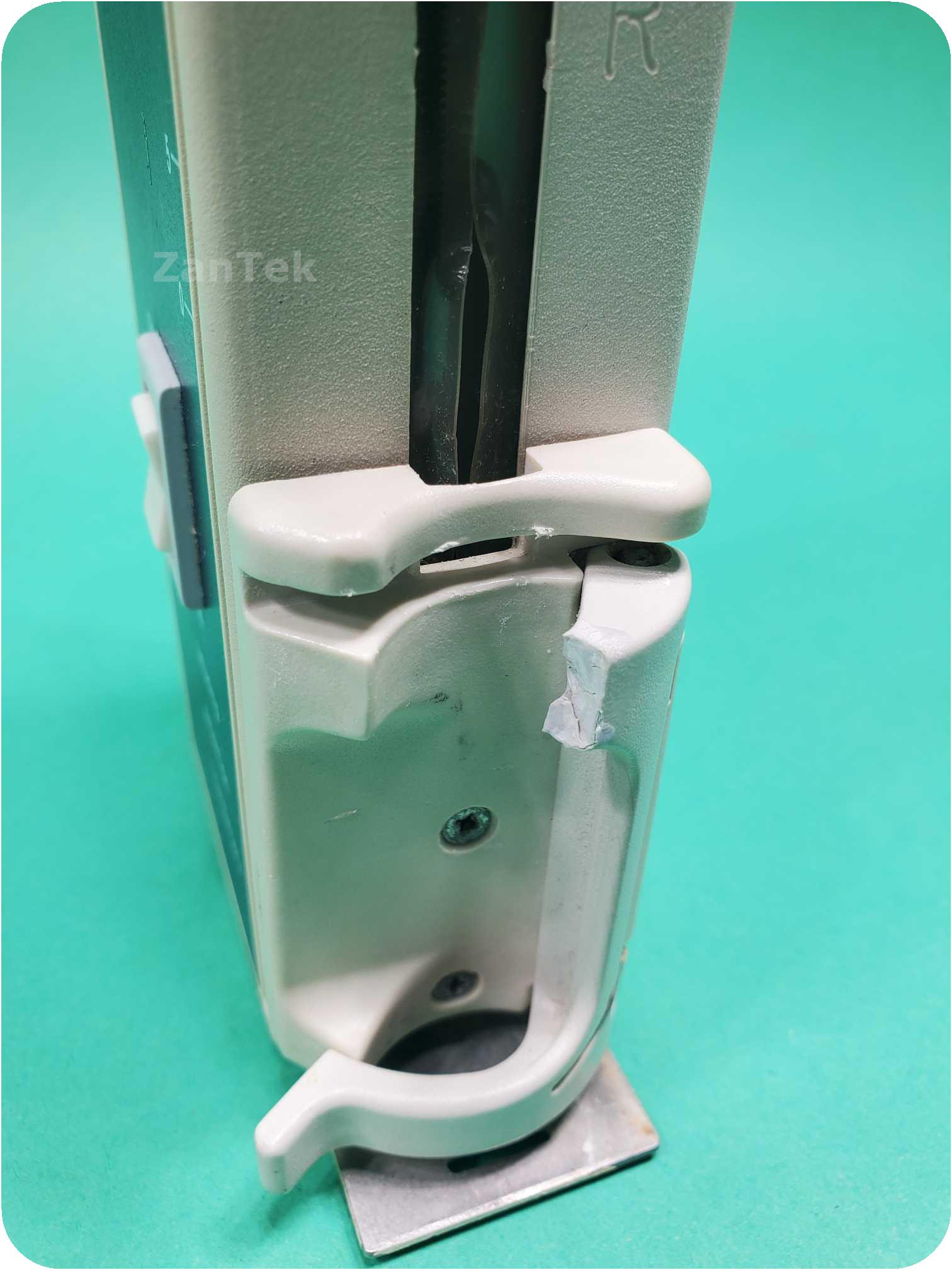 Zantek Medical - 316485-Bard 150XL Mini-Infuser Syringe Pump