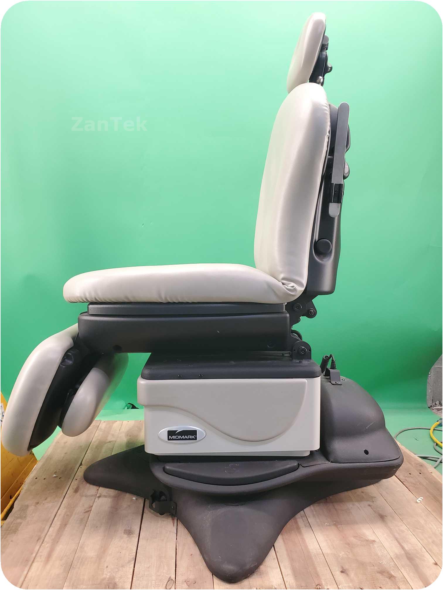 Zantek Medical - 329397-Midmark 641-004 Power Procedure Chair