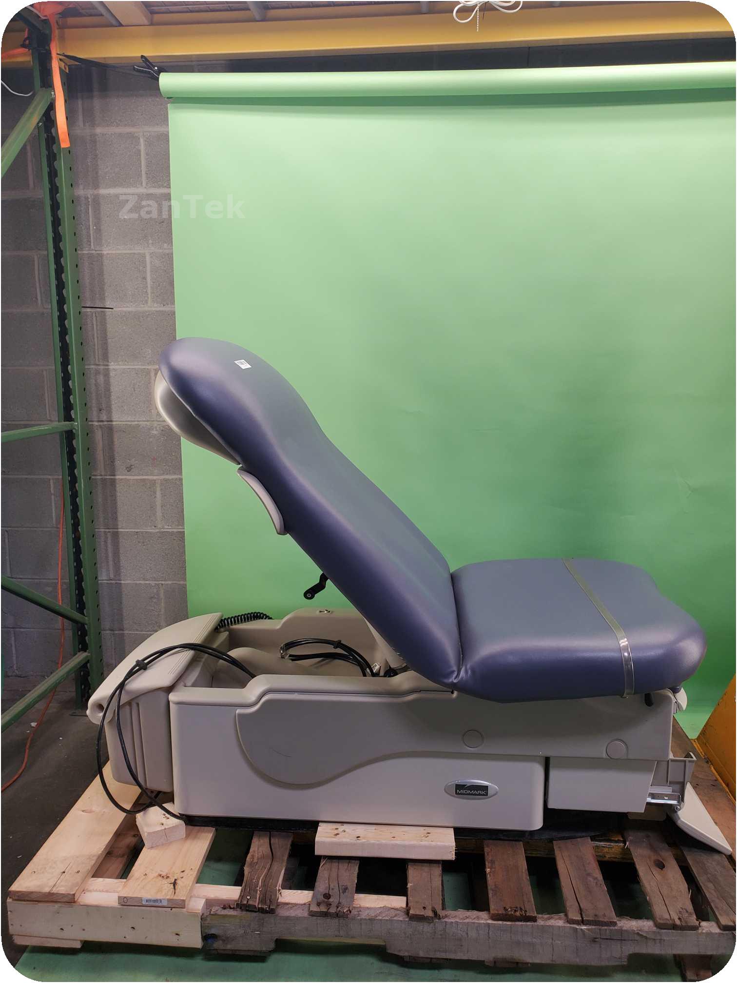 Zantek Medical > Sale Lobby